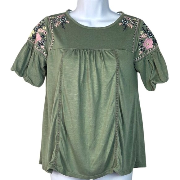 Alya | Tops | Alya For Francescas Olive Green Floral Embroidered Short ...